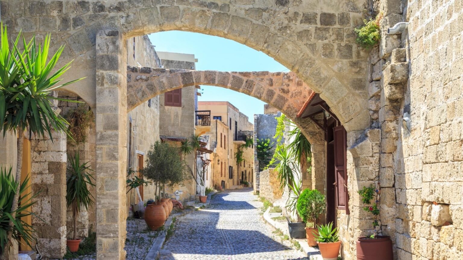 Monemvasia Travel Guide 2026: The Castle Rock